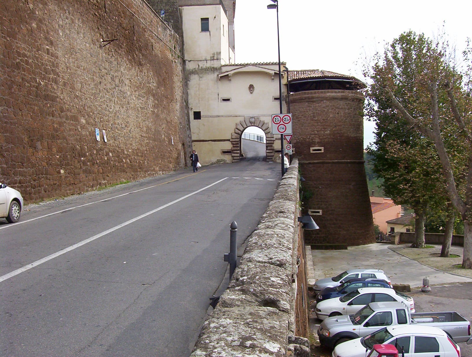 La Torre e la Porta di Mezzo di Gallese - Gruppo De Feo Restauri - Roma